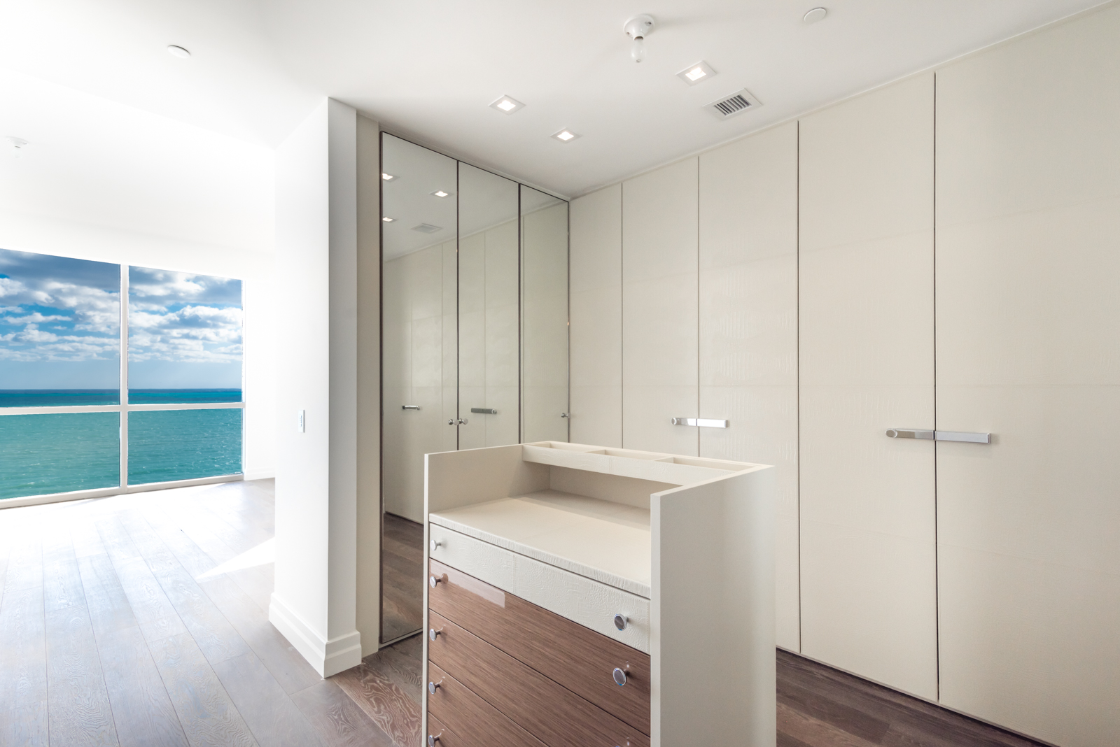 DSC_1033 - Acqualina Mansions